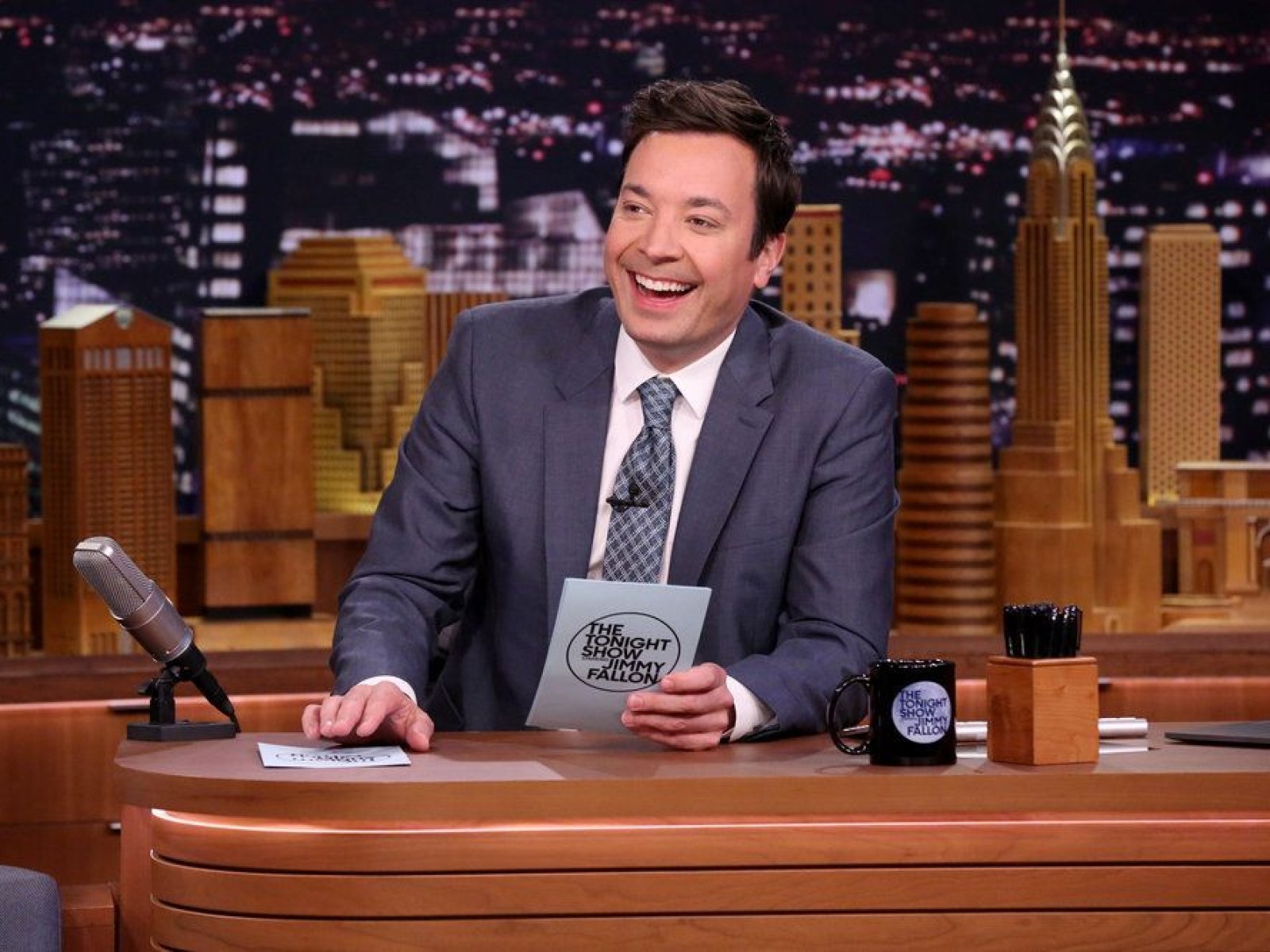Details of the contract Jimmy Fallon signed with NBC execs to keep his ...