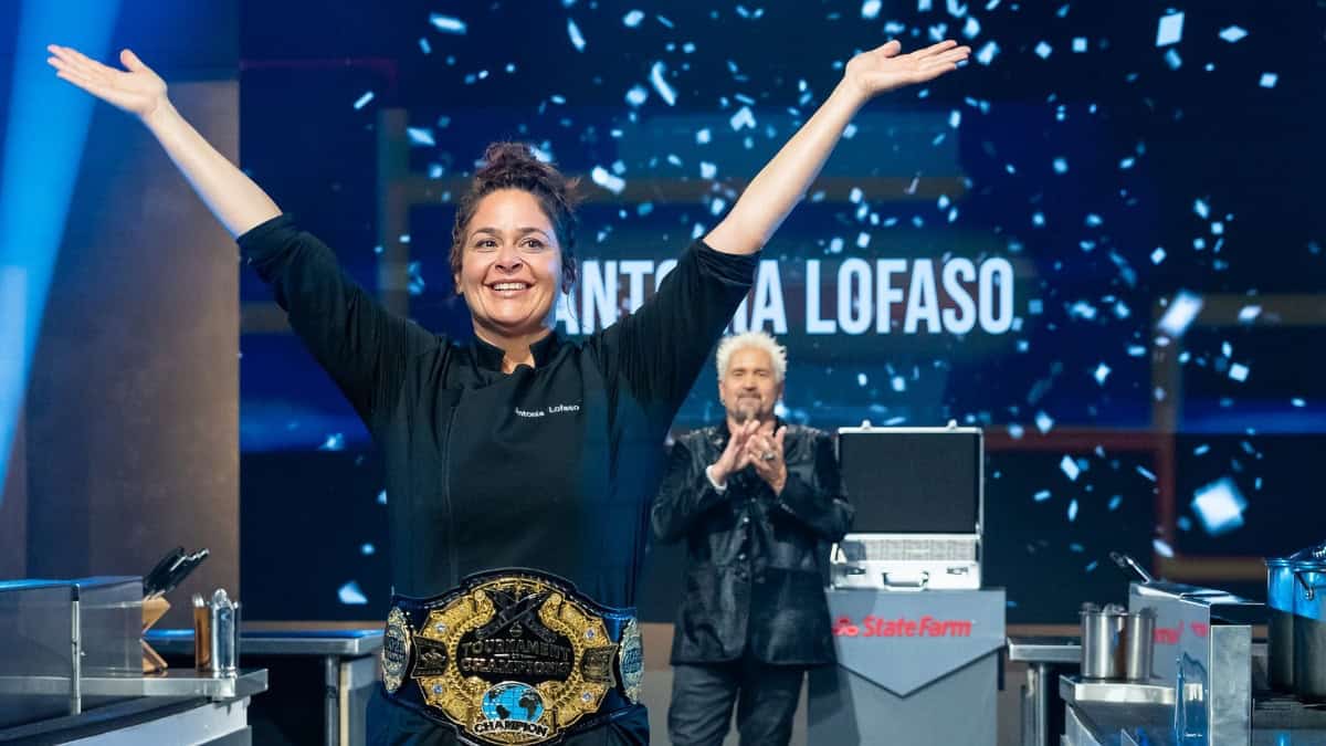 Antonia Lofaso announces her departure from Food Network, accusing ...