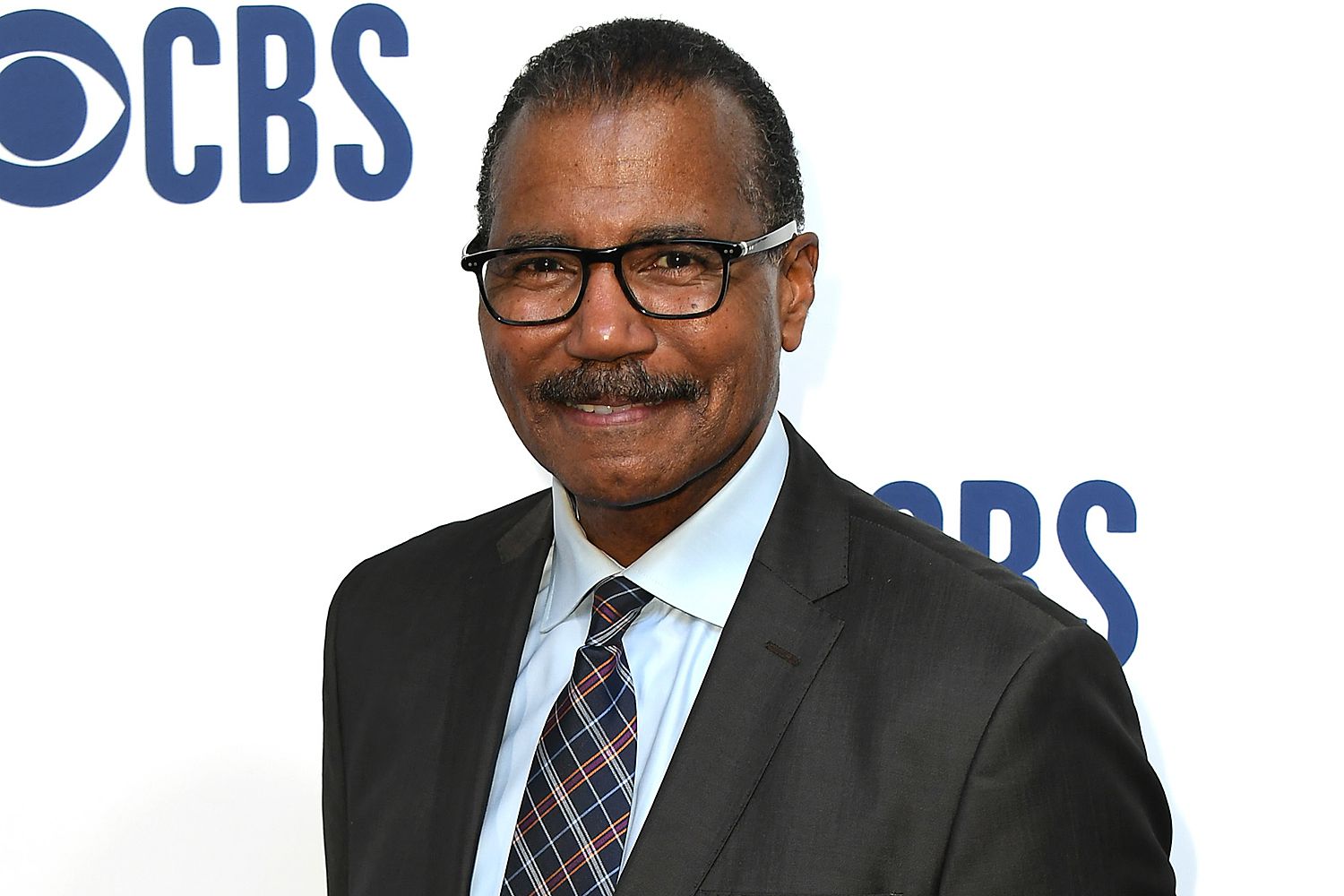 SHOCK! Bill Whitaker appears on Fox’s list of hosts for Q1 of 2026 ...