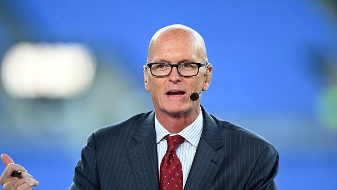 NO MORE HIDING! A leaked video captures Scott Van Pelt insulting Karren ...