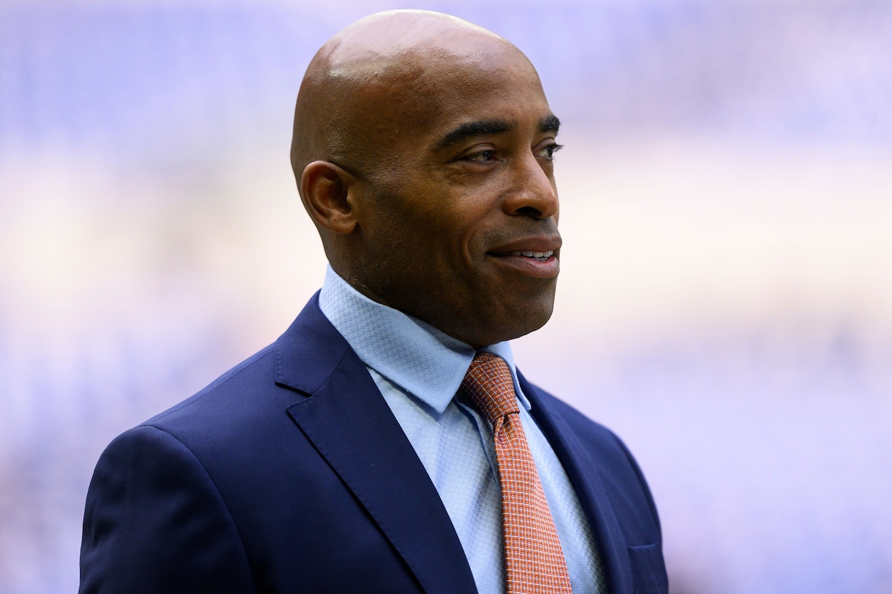 After departing CBS, Tiki Barber revealed his “next stop,” confidently ...
