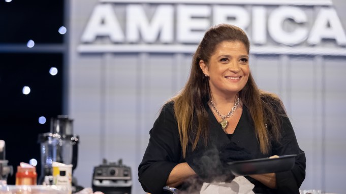 SHOCKING! Food Network has suddenly issued a BAN against Alex ...