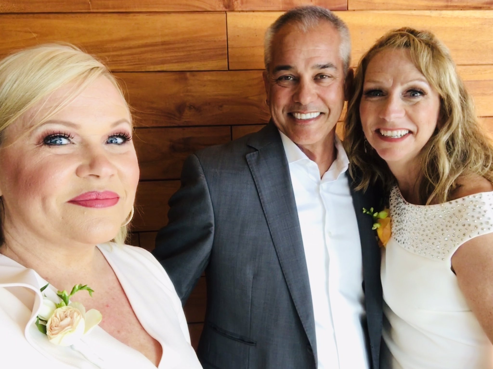 HOT! ESPN’s Holly Rowe has finally gone public with her wedding photos ...