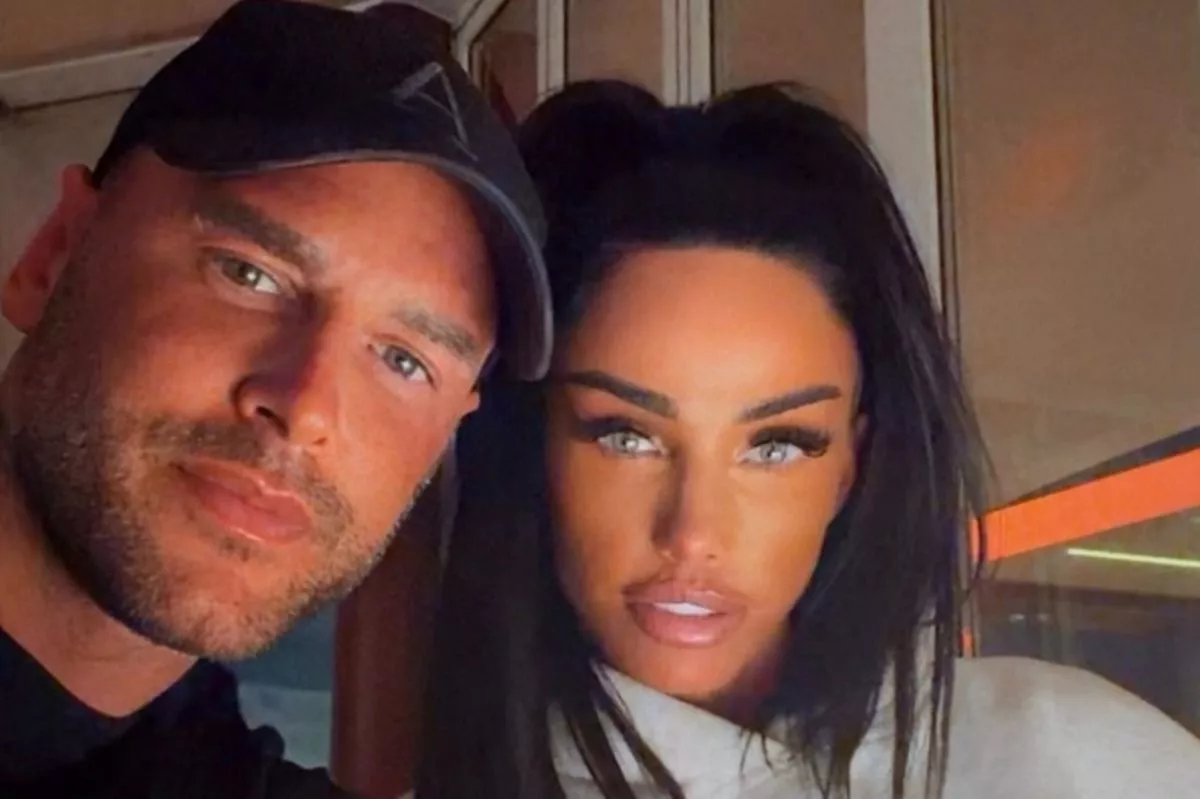 JJ Slater—Katie Price’s ex—has issued a warning to her and her family ...