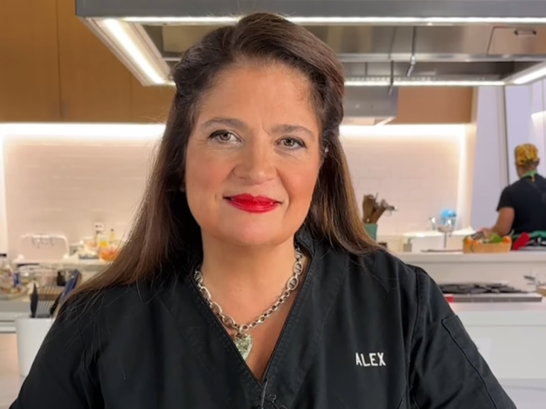 Alex Guarnaschelli has broken her silence about why she suddenly ...