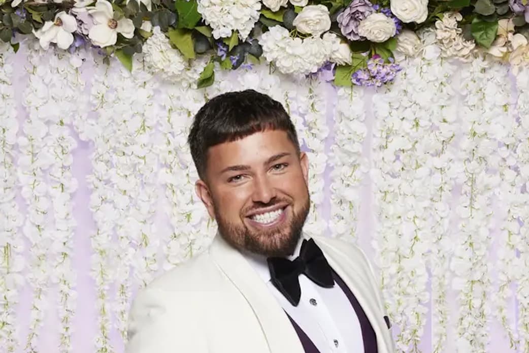 VIDEO: MAFS star Mark Kiley terrified fans after showing injuries he ...