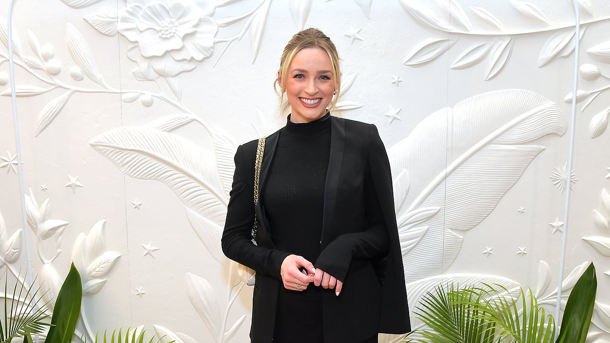 Greer shocks fans by accidentally revealing the identity of her ...