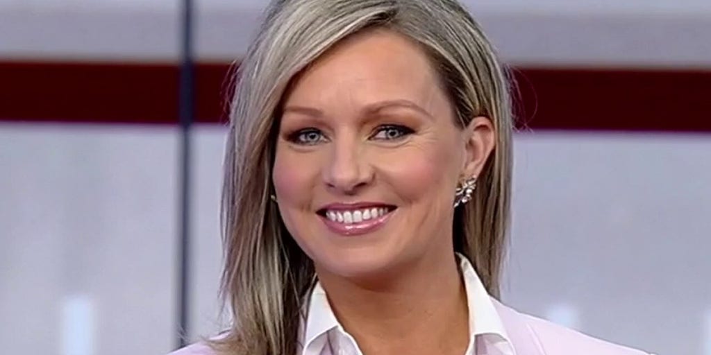 Sandra Smith has officially announced her departure from Fox News in ...