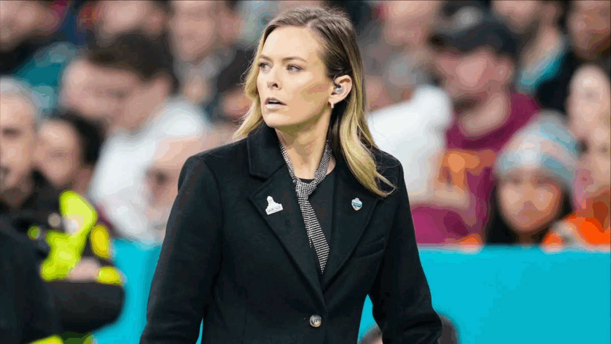 NFL host Jamie Erdahl shared heartbreaking news explaining why she has ...