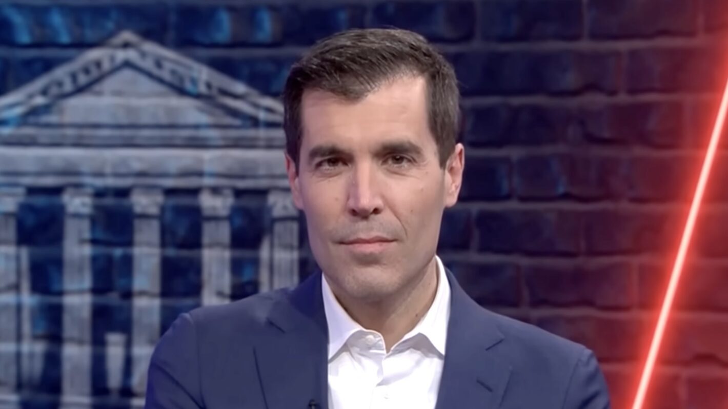 Scott MacFarlane has officially declared that he will leave CBS, and ...