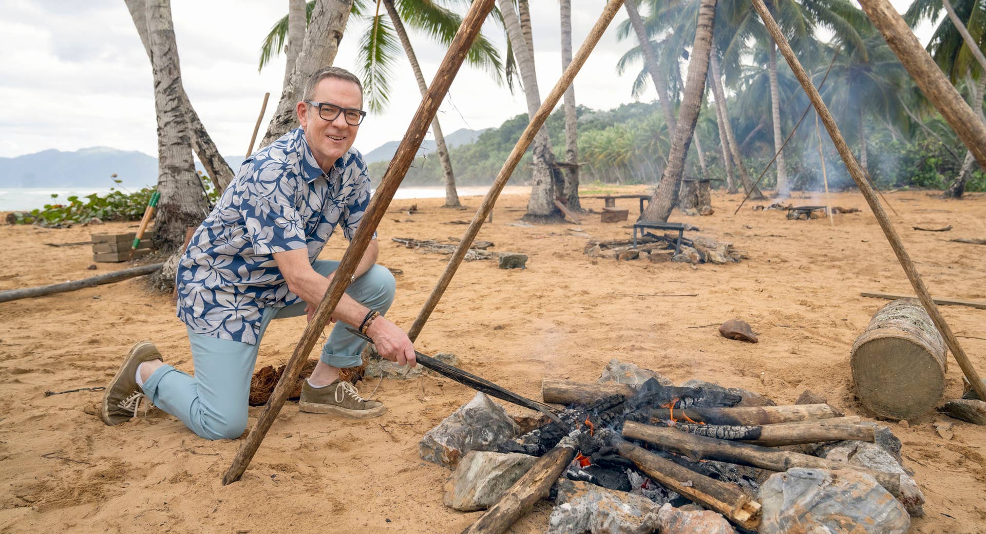 Food Network has officially revealed the new cast of *Chopped Castaways ...